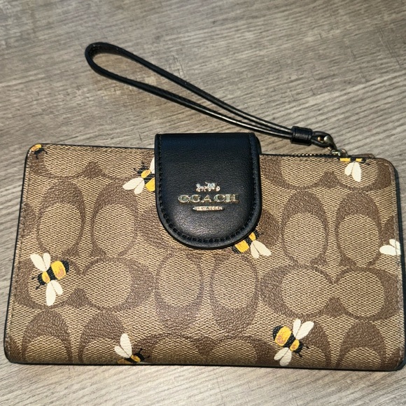 Coach | Bags | Coach Tech Wallet In Signature Canvas With Bee Print ...